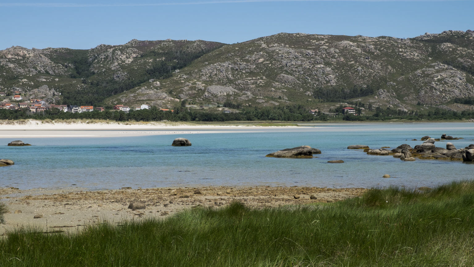 Nidos de Carnota: dormir con vistas a Carnota - TrotandoMundos