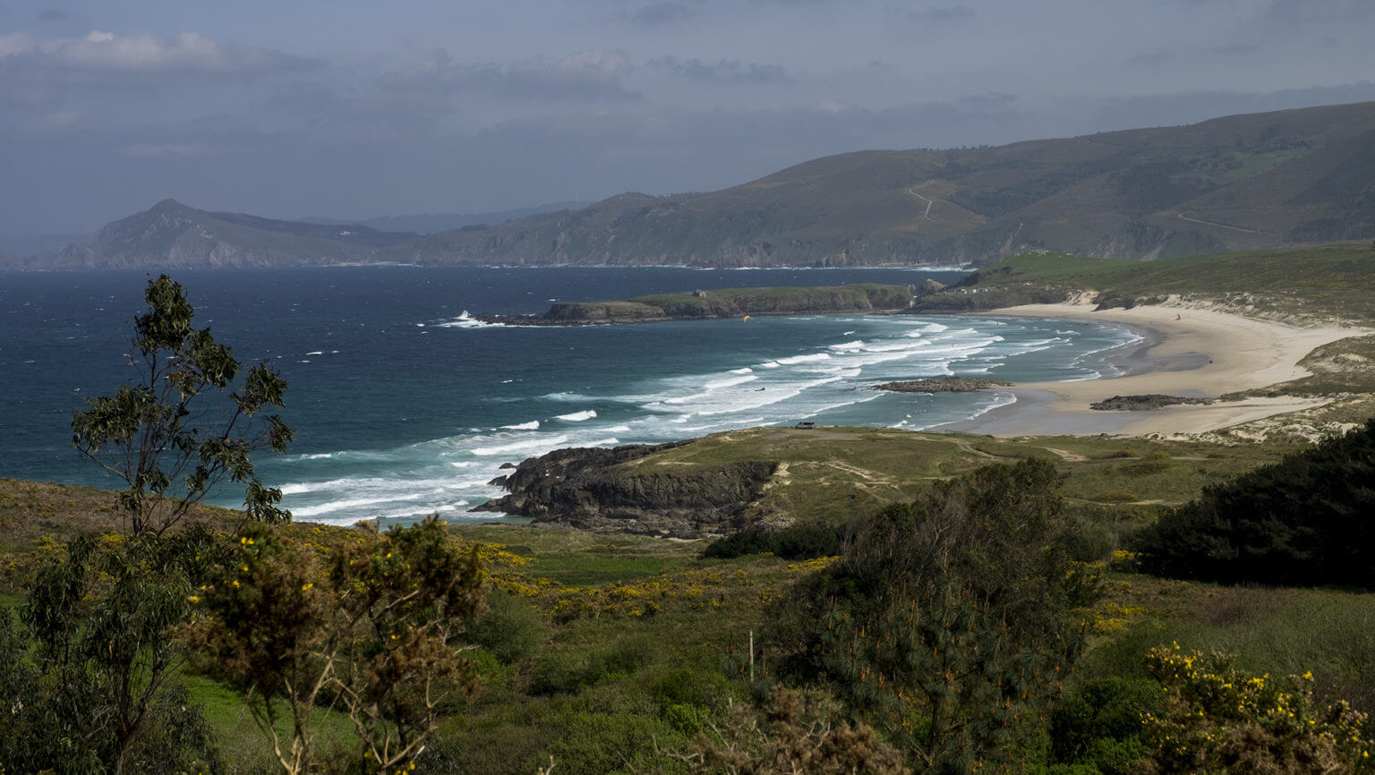 15 playas salvajes en Ferrol: la costa desconocida de Galicia ...