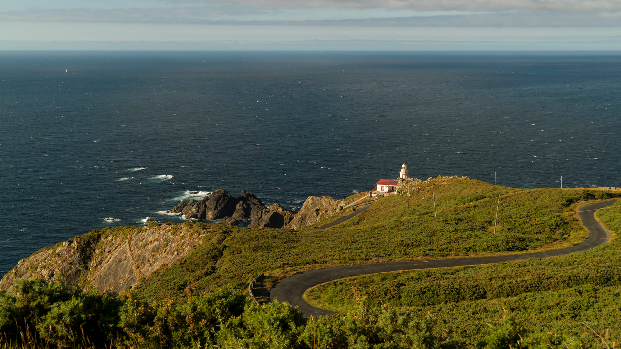 8 faros de la Costa Ártabra fascinante de Galicia - TrotandoMundos