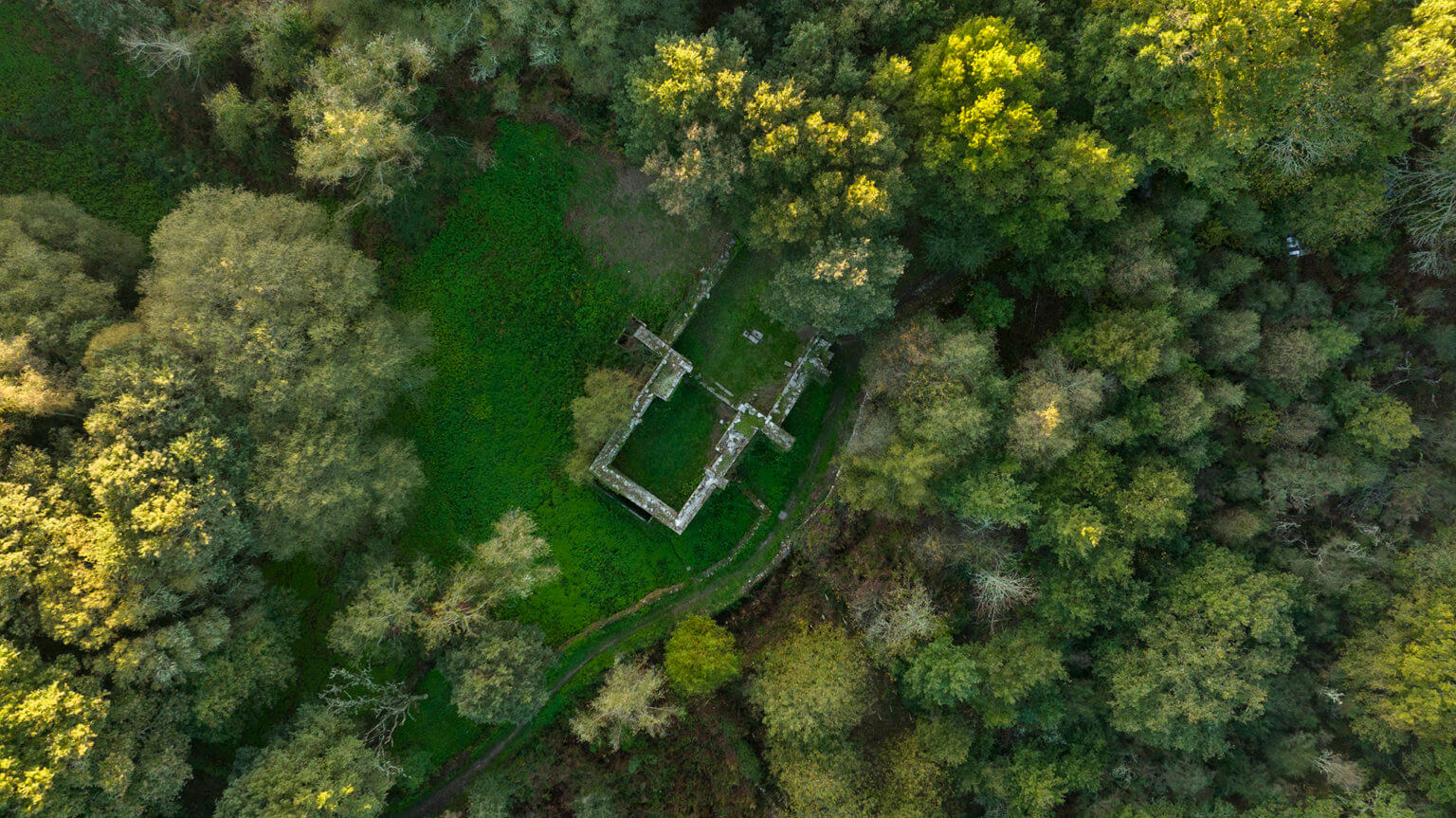 Ruta del Museo Vivo de Armea entre joyas históricas de Allariz